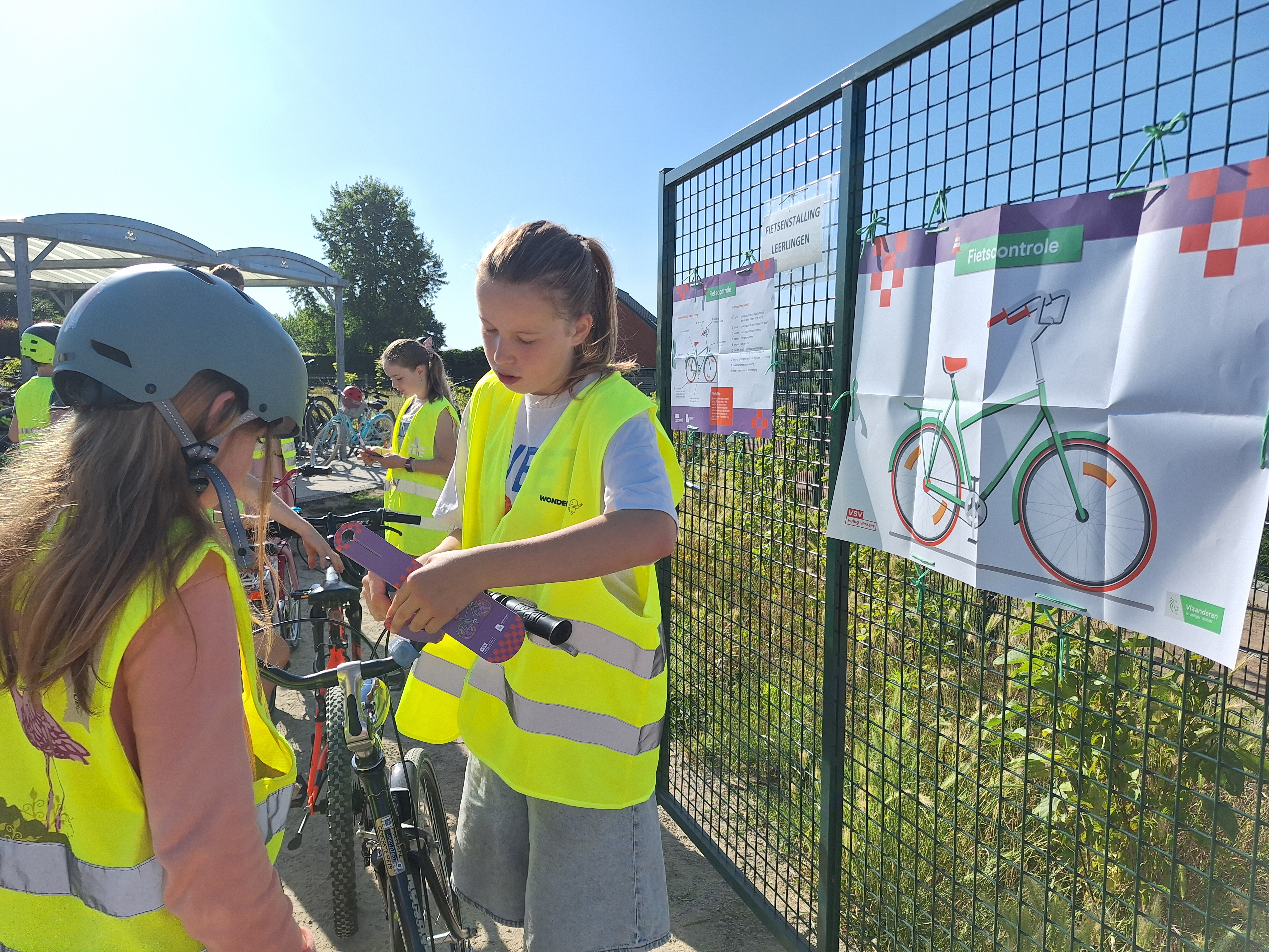 Verkeer op school | Stap voor stap